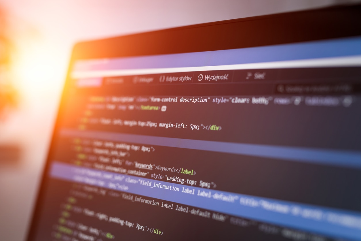Bimodal IT vs. Hybrid IT: What’s the Best Approach? - SolarWinds Blog